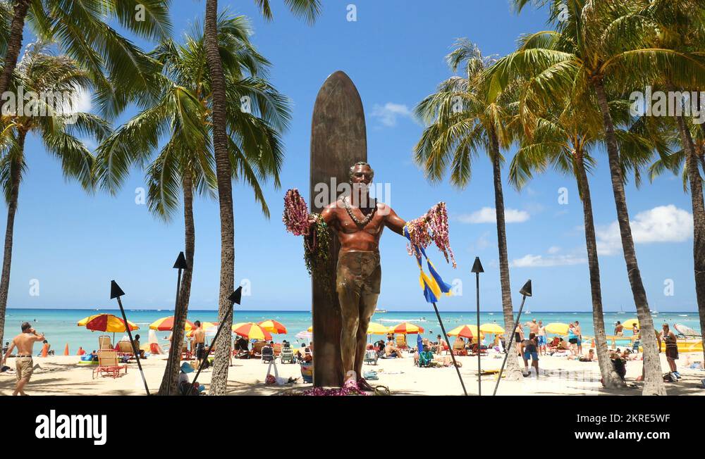 Duke kahanamoku statue waikiki beach Stock Videos & Footage - HD and 4K ...