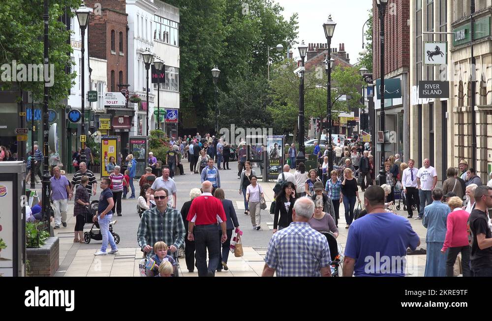 High street walk Stock Videos & Footage - HD and 4K Video Clips - Alamy