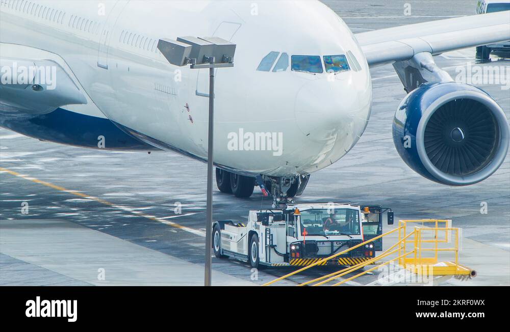 Groundsupport Stock Videos & Footage - HD and 4K Video Clips - Alamy
