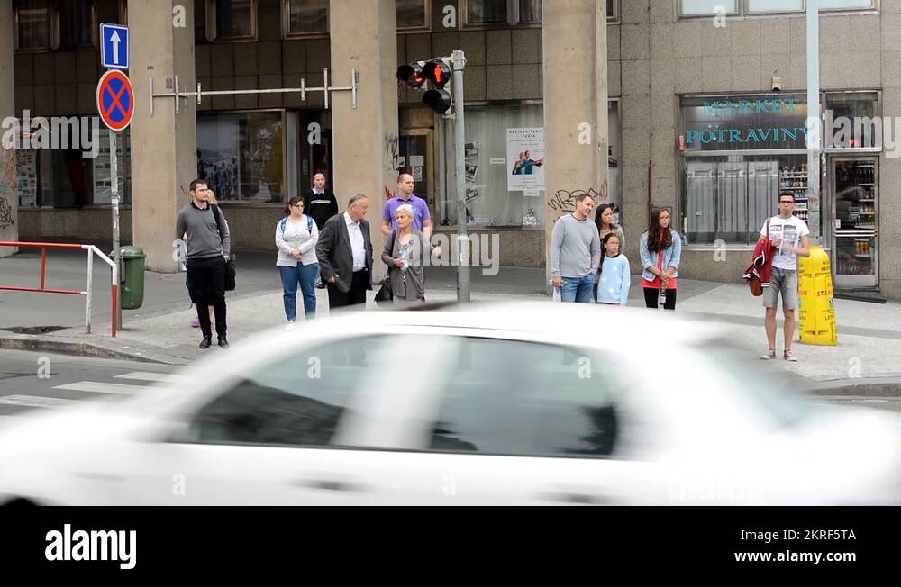 Pedestrians waiting at traffic lights Stock Videos & Footage - HD and ...