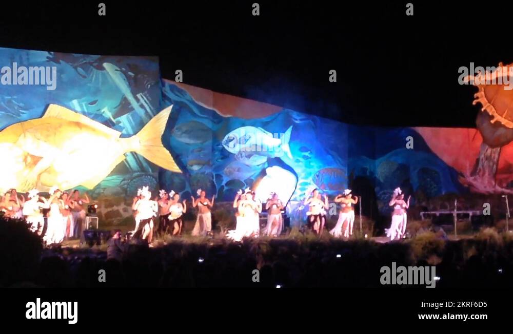 Tapati festival in the evening at the Easter Island, Rapa Nui Stock ...