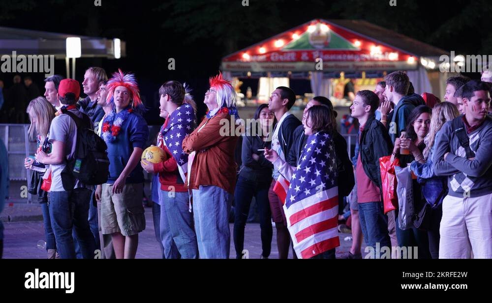 UltraHD 4K American Football Team Portraits Crowd USA Fans Cheering ...
