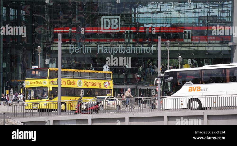 Db train station Stock Videos & Footage - HD and 4K Video Clips - Alamy