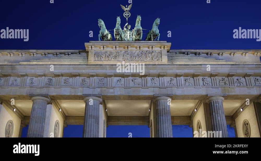 Ultra HD 4K Front Facade Berlin Germany Branderburg Gate Famous German ...