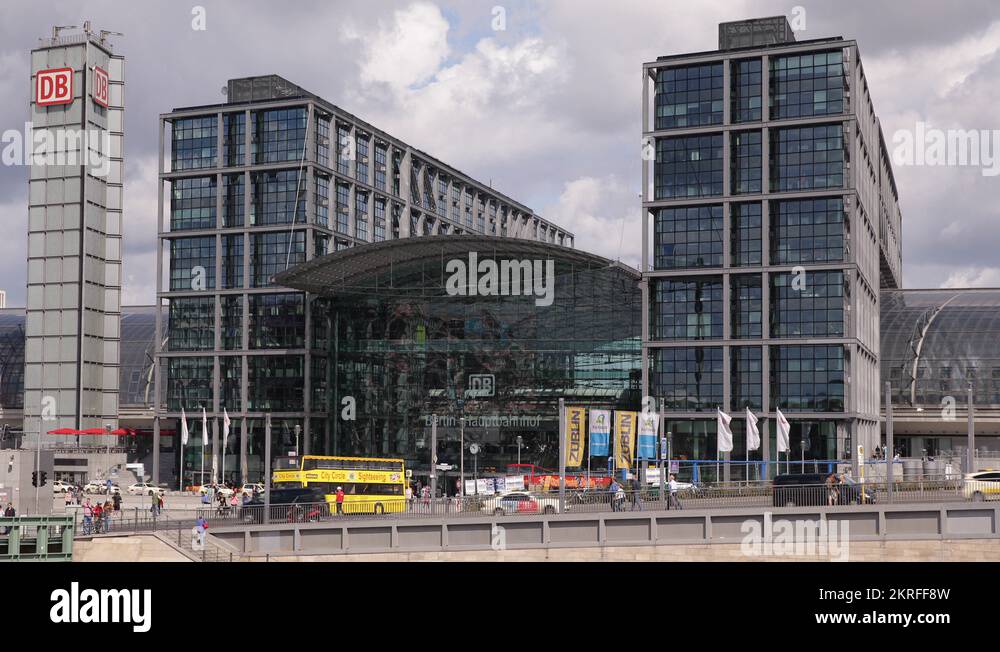 Berlin Central Station Hauptbahnhof Building Modern Architecture ...