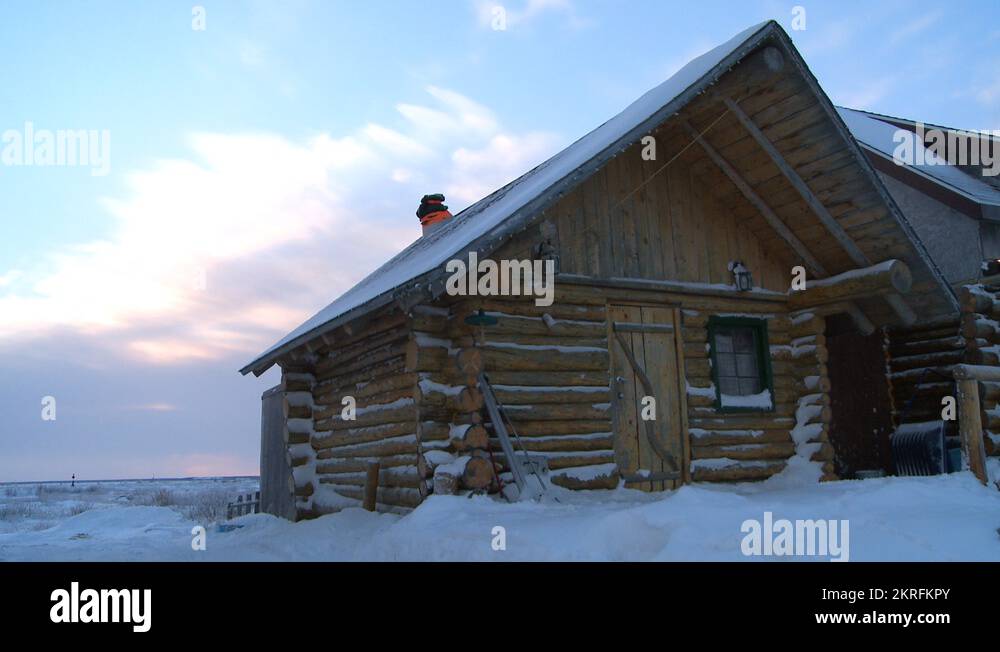 Lapland log cabin Stock Videos & Footage - HD and 4K Video Clips - Alamy