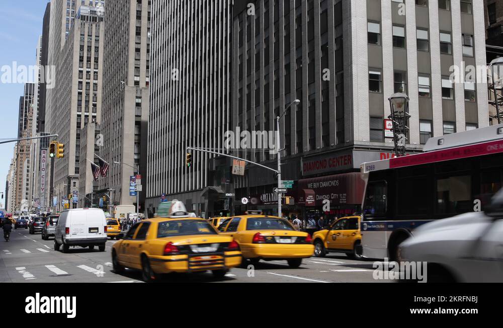 6th Avenue Midtown Manhattan Busy City Center Street Rush Hour Yellow ...