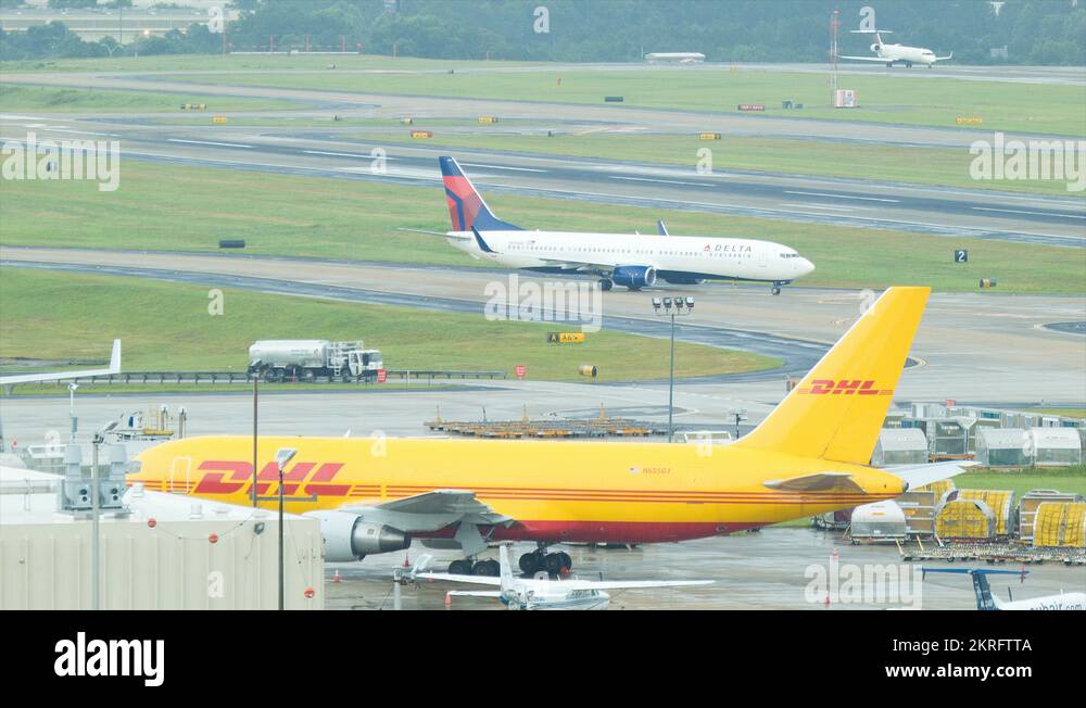 Dhl air hub Stock Videos & Footage - HD and 4K Video Clips - Alamy