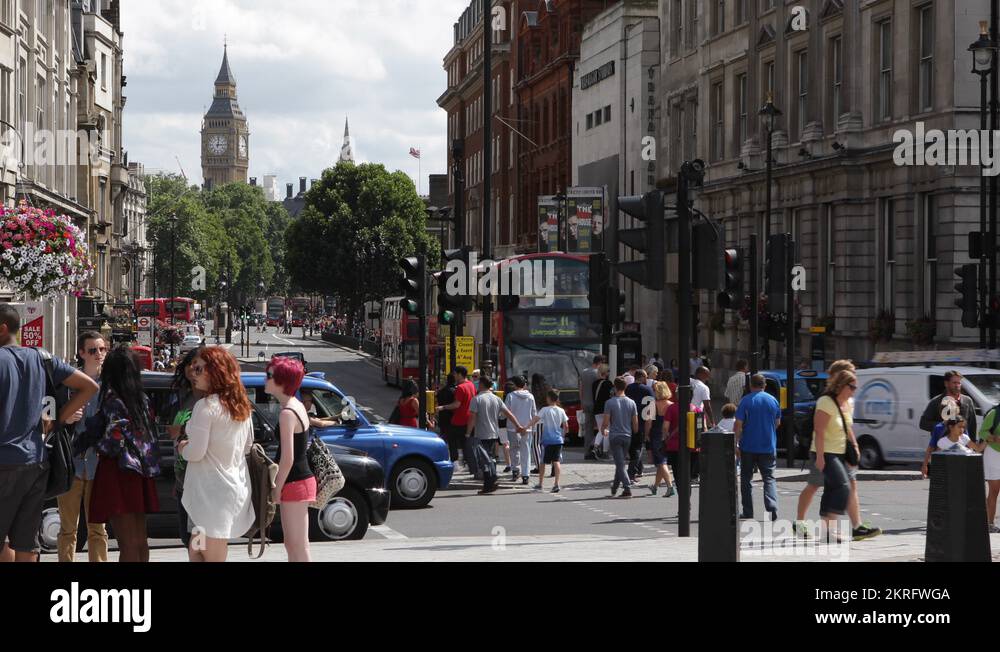 Trafalgar square double decker Stock Videos & Footage - HD and 4K Video ...