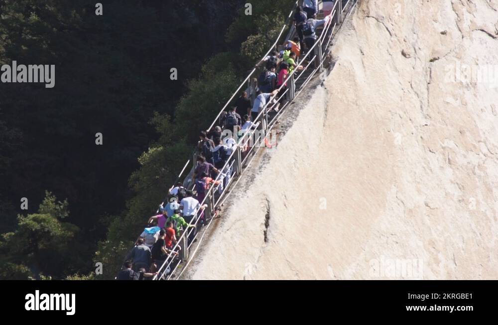 Green dragon ridge Stock Videos & Footage - HD and 4K Video Clips - Alamy