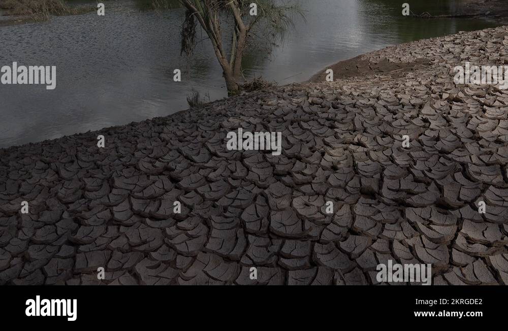 Receding water Stock Videos & Footage - HD and 4K Video Clips - Alamy