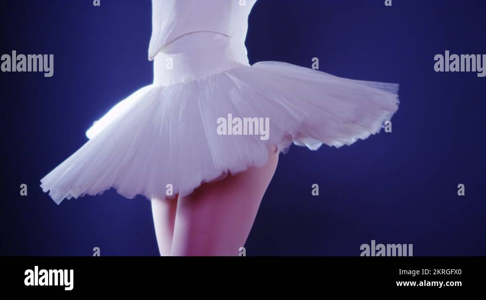 Ballet turning Stock Videos & Footage - HD and 4K Video Clips - Alamy