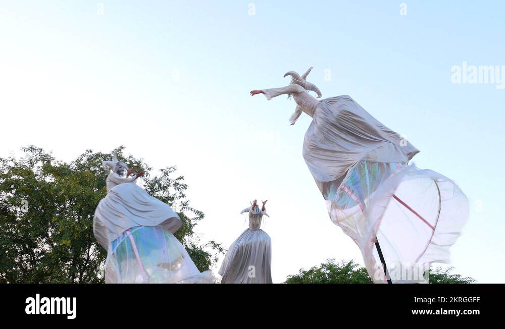 Air artists Stock Videos & Footage - HD and 4K Video Clips - Alamy