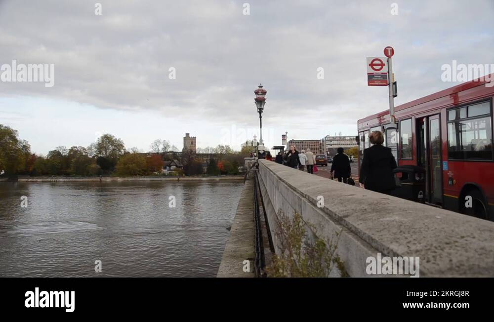 Putney bridge Stock Videos & Footage - HD and 4K Video Clips - Alamy