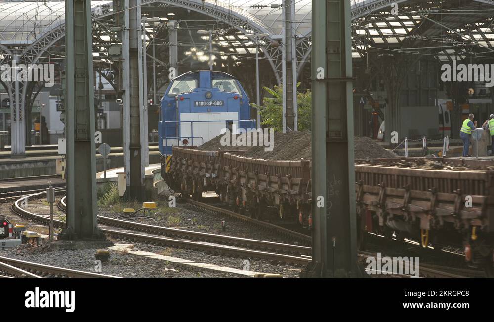 Db cargo freight train Stock Videos & Footage - HD and 4K Video Clips ...