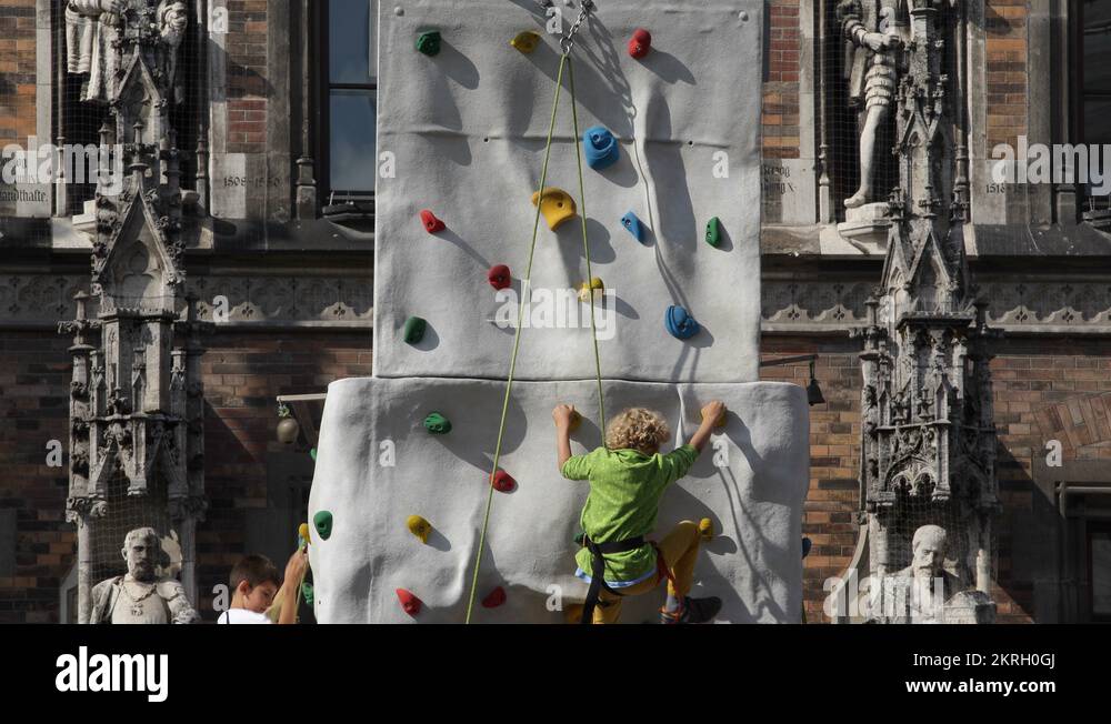 Artificial climbing wall different Stock Videos & Footage - HD and 4K ...