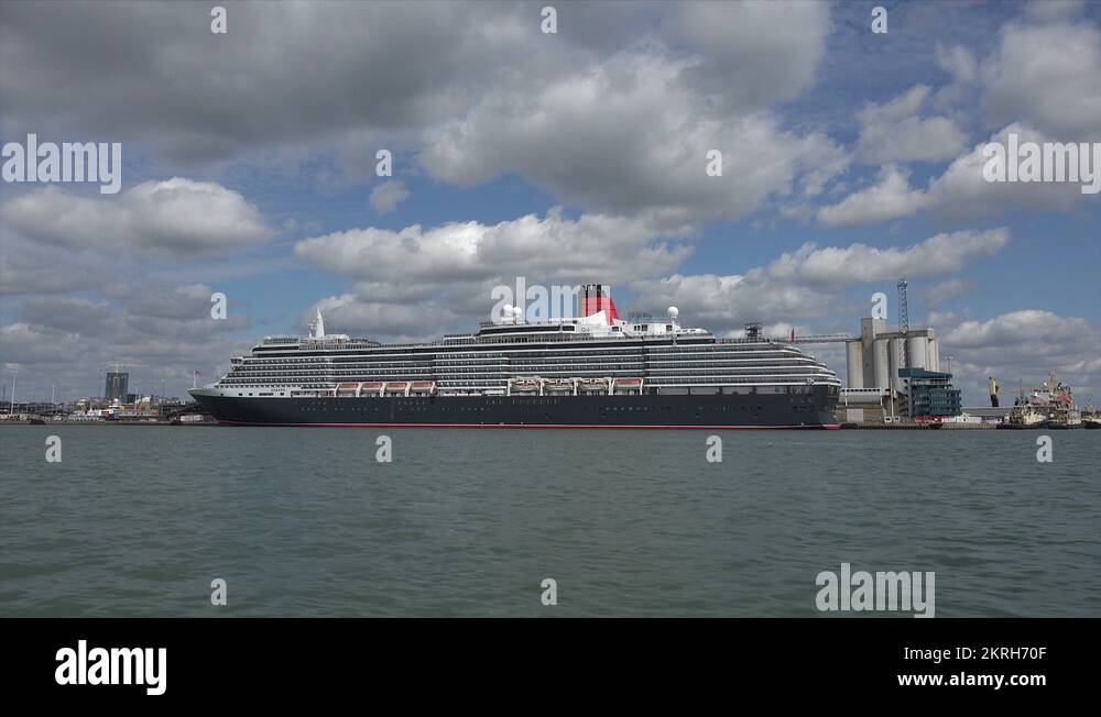 Victoria cruise ship Stock Videos & Footage - HD and 4K Video Clips - Alamy
