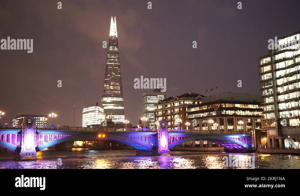 Thames bridges Stock Videos & Footage - HD and 4K Video Clips - Alamy