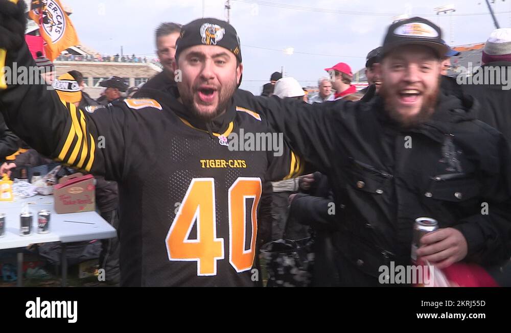 Tailgating Stock Videos & Footage - HD and 4K Video Clips - Alamy