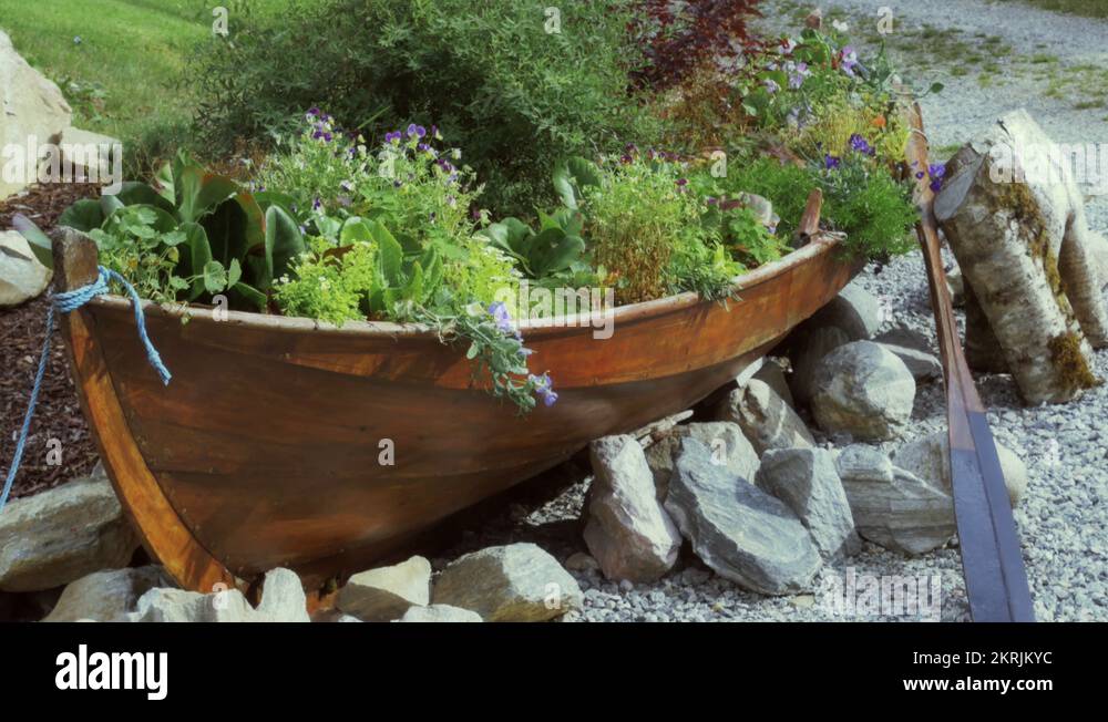 Concept canoe Stock Videos & Footage - HD and 4K Video Clips - Alamy