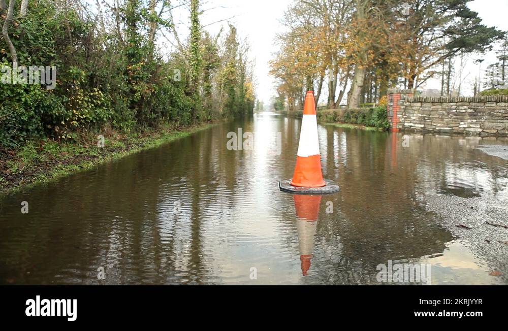 Flood warning traffic sign Stock Videos & Footage - HD and 4K Video ...