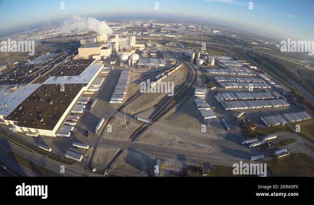 Budweiser building Stock Videos & Footage - HD and 4K Video Clips - Alamy
