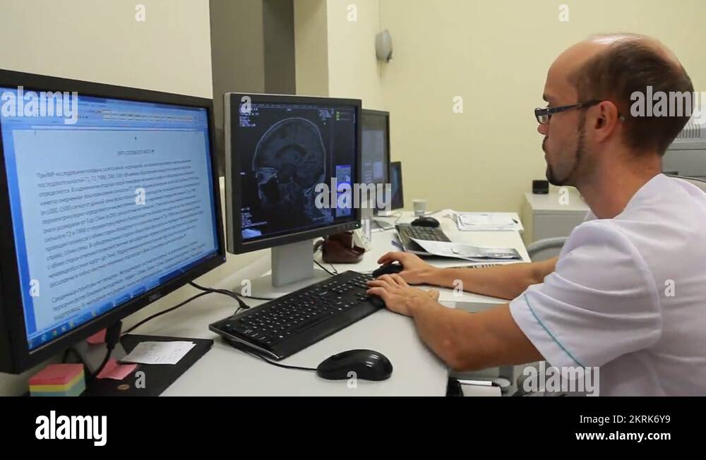 CT and MRI scan of the brain on dolly Stock Video Footage - Alamy