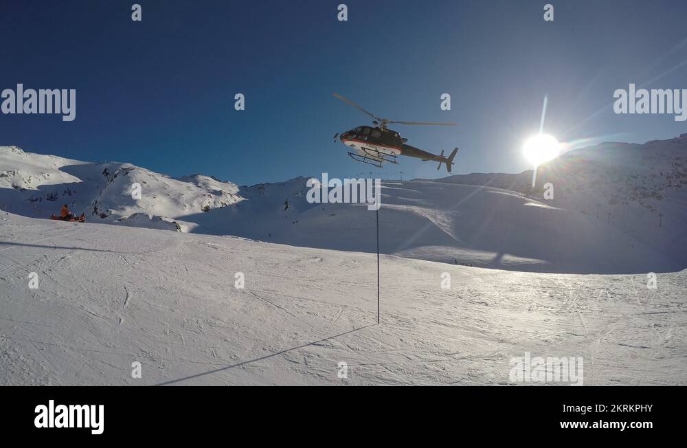 Heli mountain rescue Stock Videos & Footage - HD and 4K Video Clips - Alamy