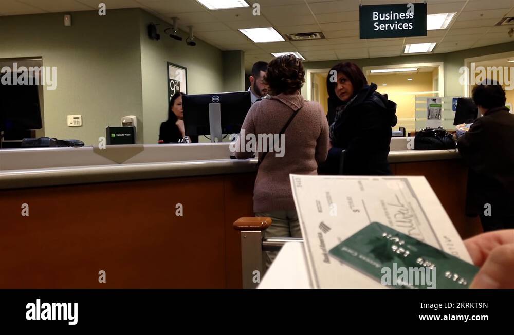 Holding cheque Stock Videos & Footage - HD and 4K Video Clips - Alamy