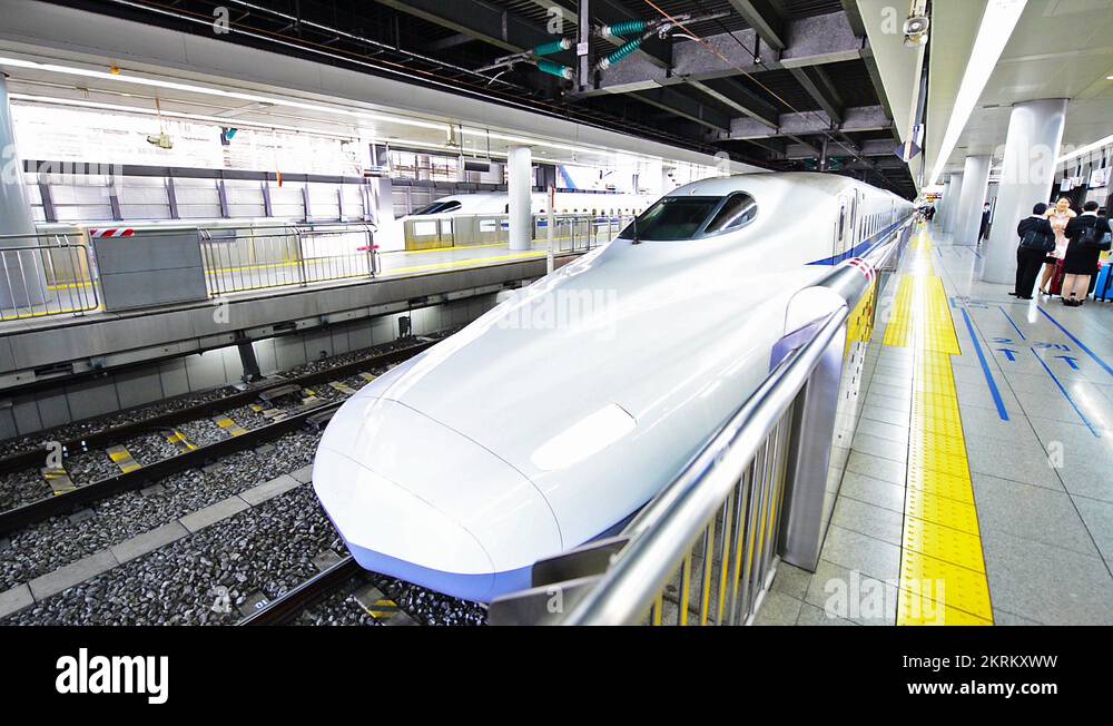 Bullet train movie Stock Videos & Footage - HD and 4K Video Clips - Alamy