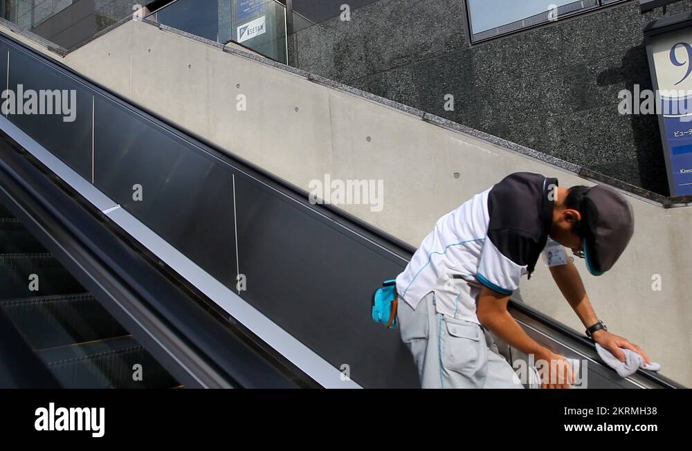 Escalator in maintenance Stock Videos & Footage - HD and 4K Video Clips ...