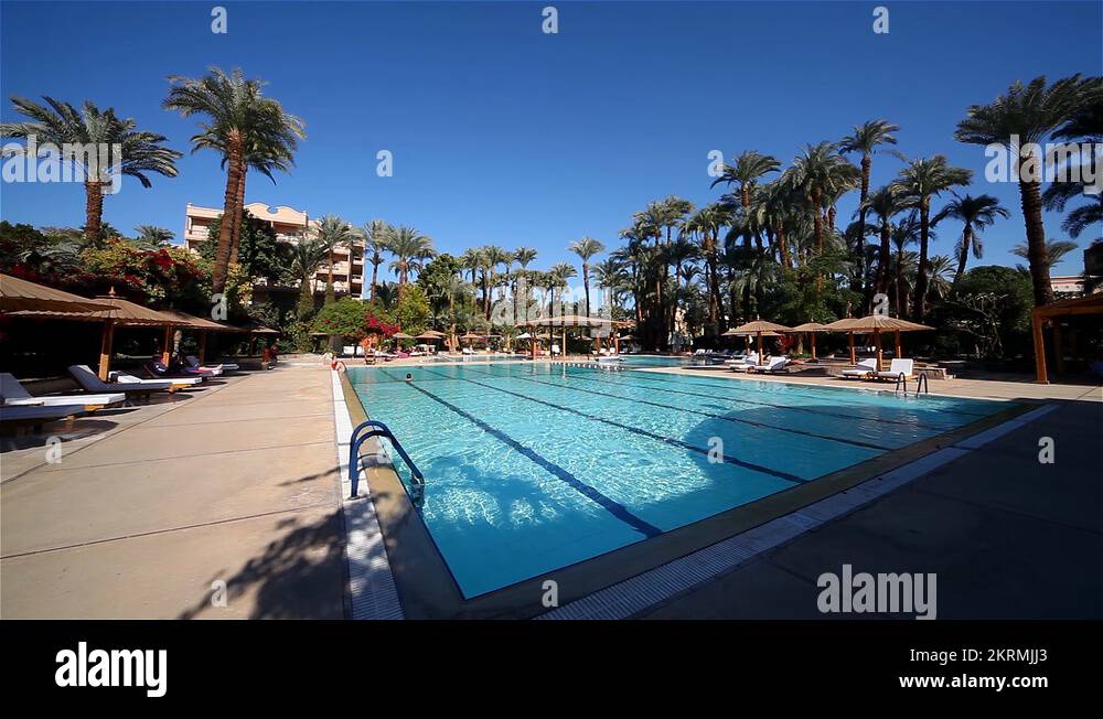 Luxor hotel pool Stock Videos & Footage - HD and 4K Video Clips - Alamy