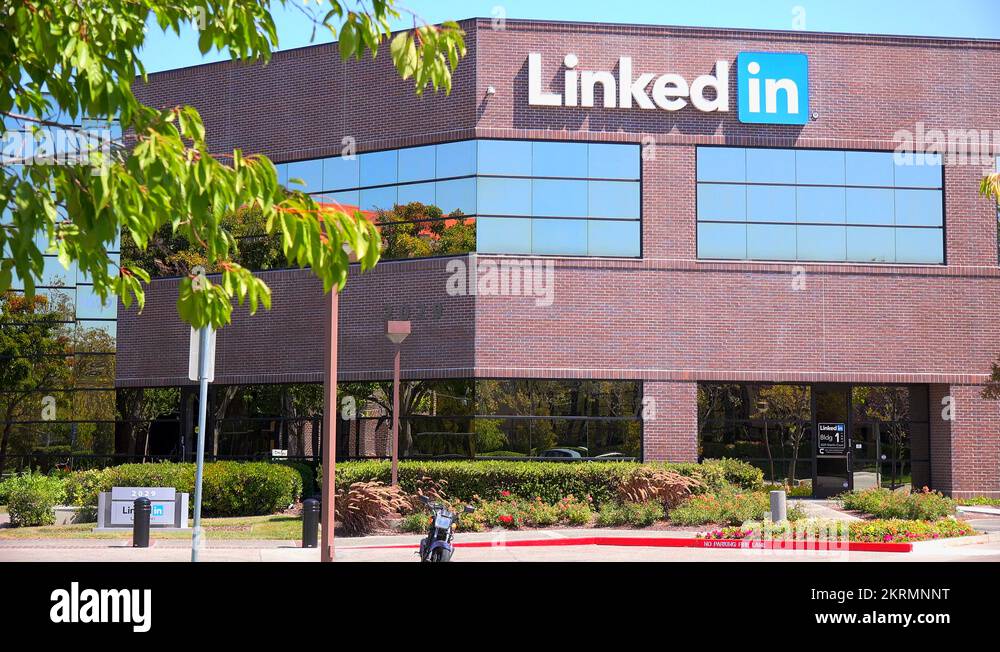 Motorola building Stock Videos & Footage - HD and 4K Video Clips - Alamy