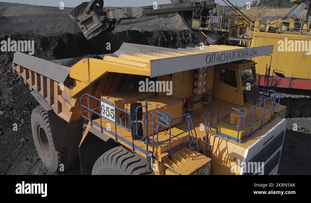 Coal truck loading Stock Videos & Footage - HD and 4K Video Clips - Alamy