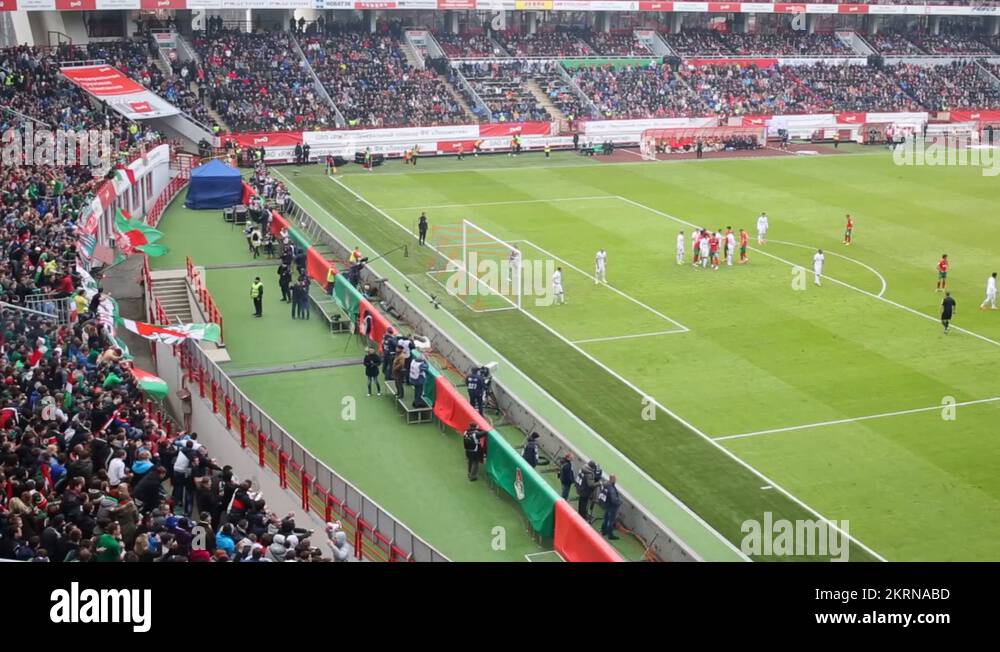 Field flags Stock Videos & Footage - HD and 4K Video Clips - Alamy