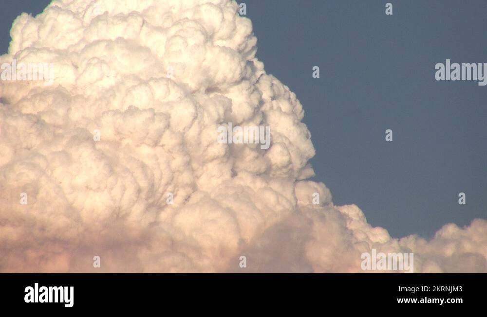 Station Fire realtime zoomed billowing pyro-cumulus clouds HD Stock ...