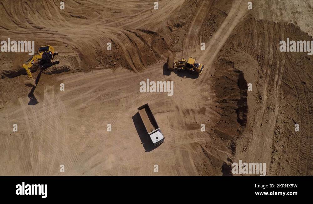 Excavator loader Stock Videos & Footage - HD and 4K Video Clips - Alamy