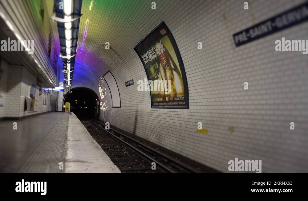 Metro train arrival Stock Videos & Footage - HD and 4K Video Clips - Alamy