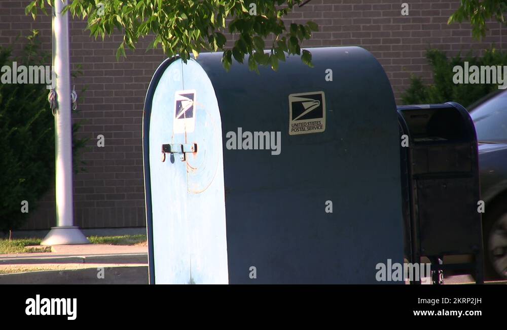 Letter post car Stock Videos & Footage - HD and 4K Video Clips - Alamy