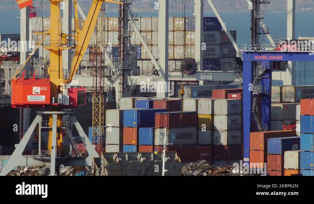 Quayside gantry cranes Stock Videos & Footage - HD and 4K Video Clips ...