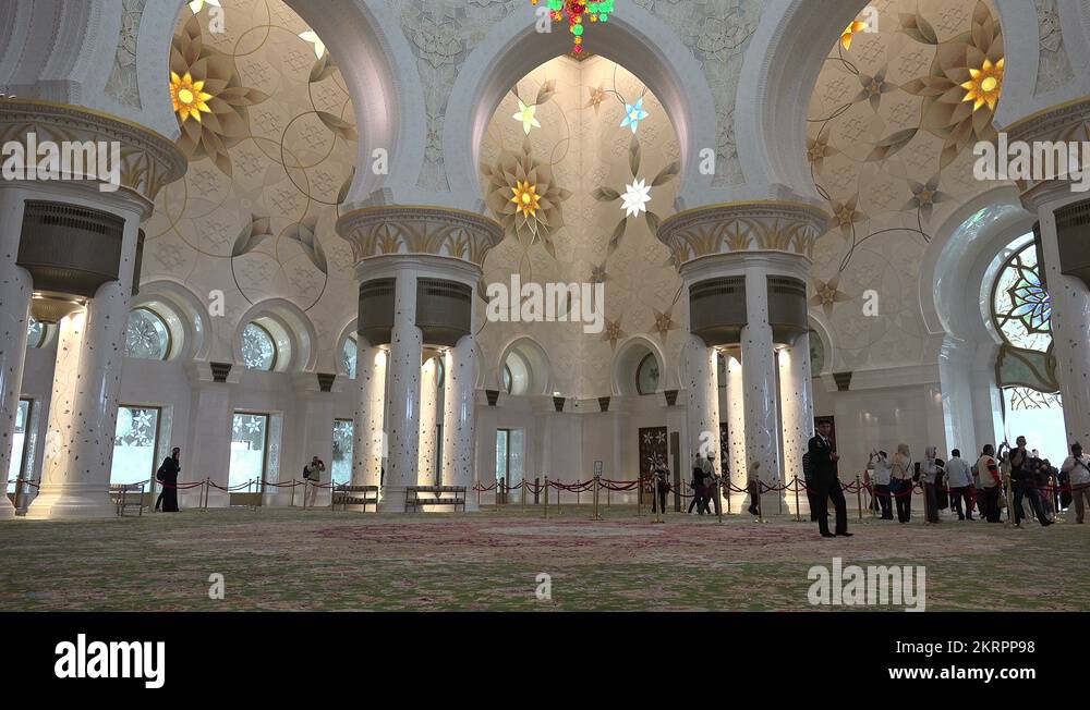Inside the sheikh zayed mosque in abu dhabi Stock Videos & Footage - HD ...