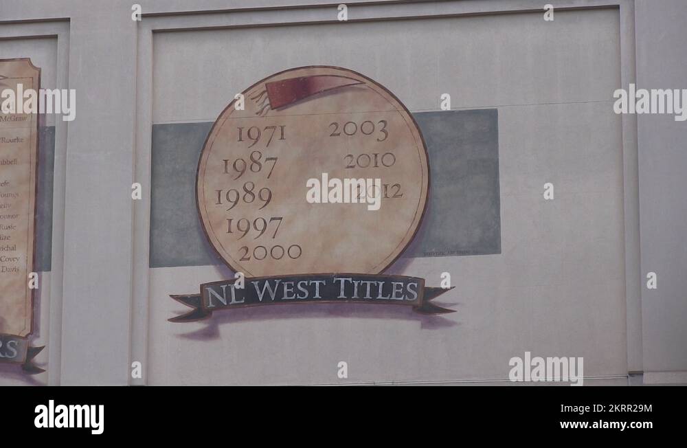 Plaques architecture Stock Videos & Footage - HD and 4K Video Clips - Alamy