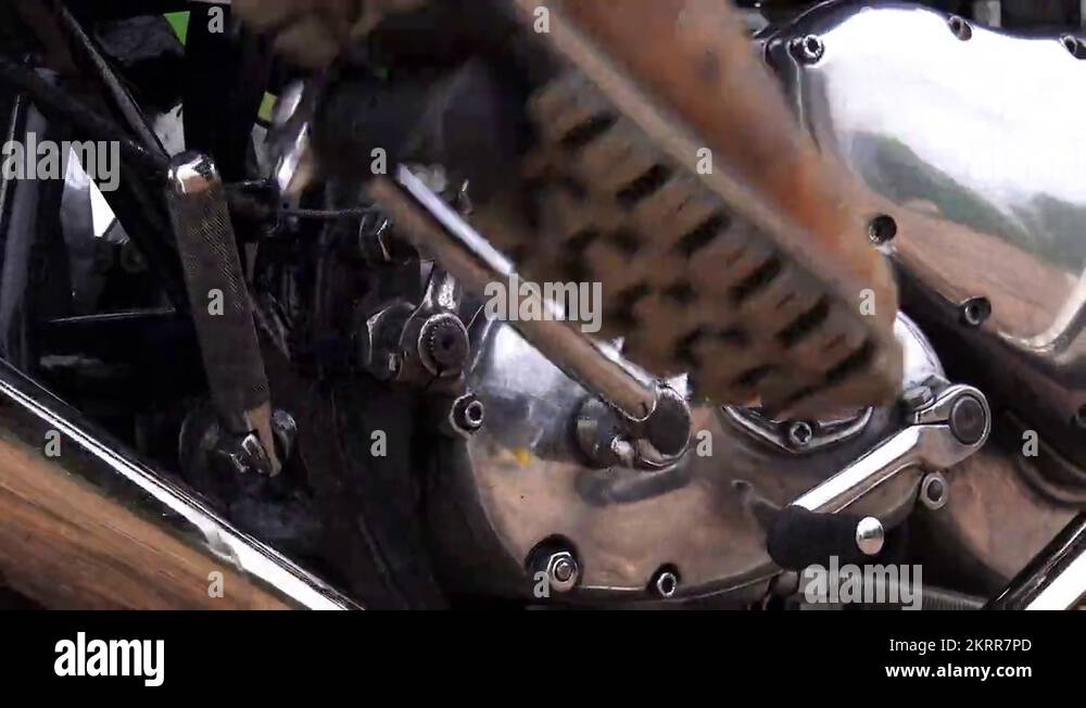 Kick starting Stock Videos & Footage - HD and 4K Video Clips - Alamy