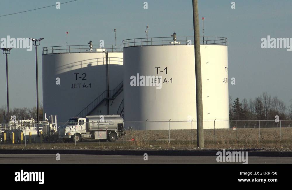 Aviation fuel tanks Stock Videos & Footage - HD and 4K Video Clips - Alamy