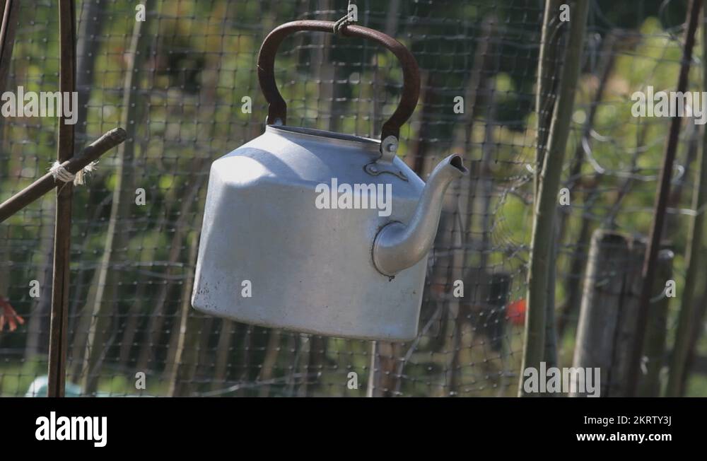 Kettle hanging Stock Videos & Footage - HD and 4K Video Clips - Alamy