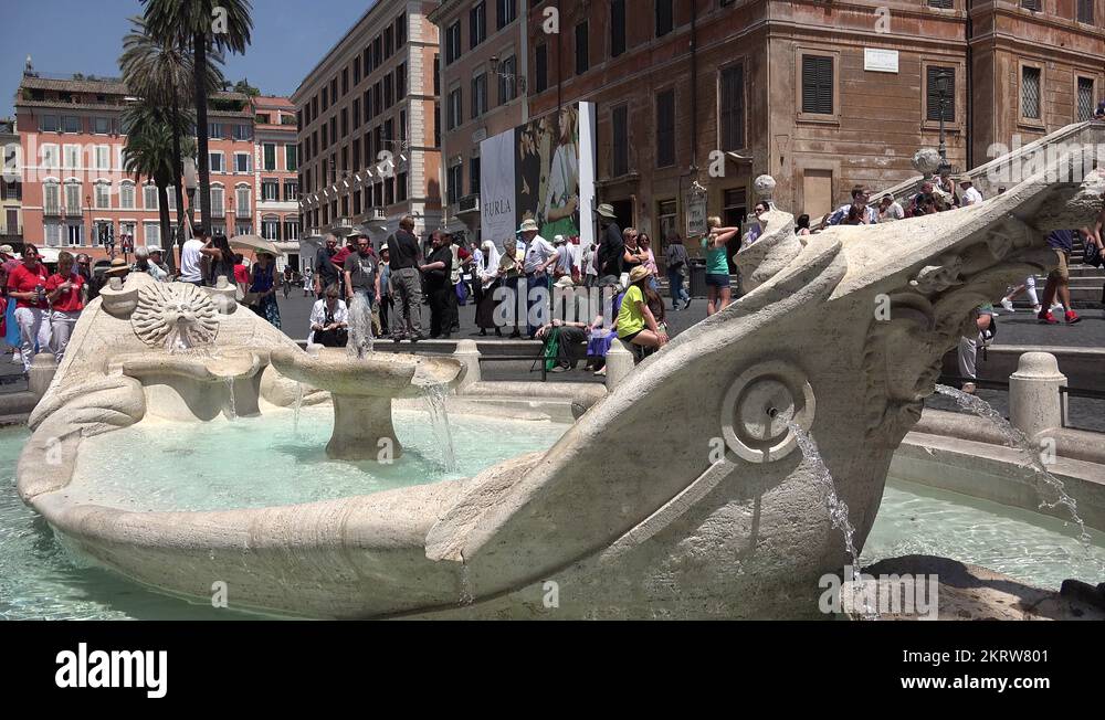 4K Piazza di Spagna Rome Italy Crowd People Tourists Walking Square ...