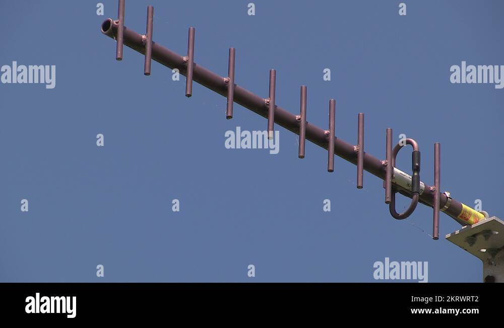 Yagi antenna Stock Videos & Footage - HD and 4K Video Clips - Alamy