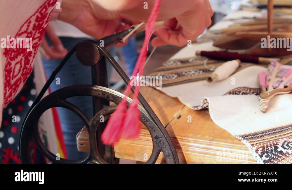 Yarn wrapping Stock Videos & Footage - HD and 4K Video Clips - Alamy