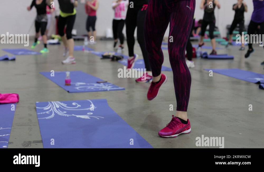 Aerobics 20s Stock Videos & Footage - HD and 4K Video Clips - Alamy