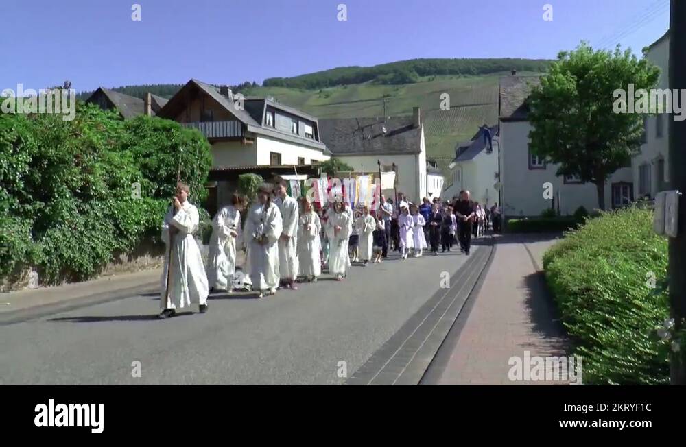 Procession roman catholic Stock Videos & Footage - HD and 4K Video ...